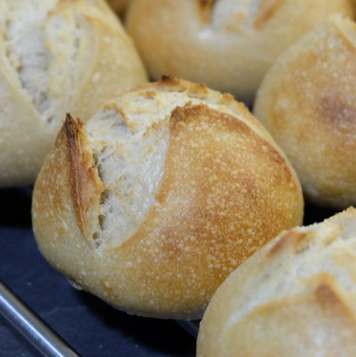 Yeast water rolls. Bułki na wodzie drożdżowej. – Breadcentric